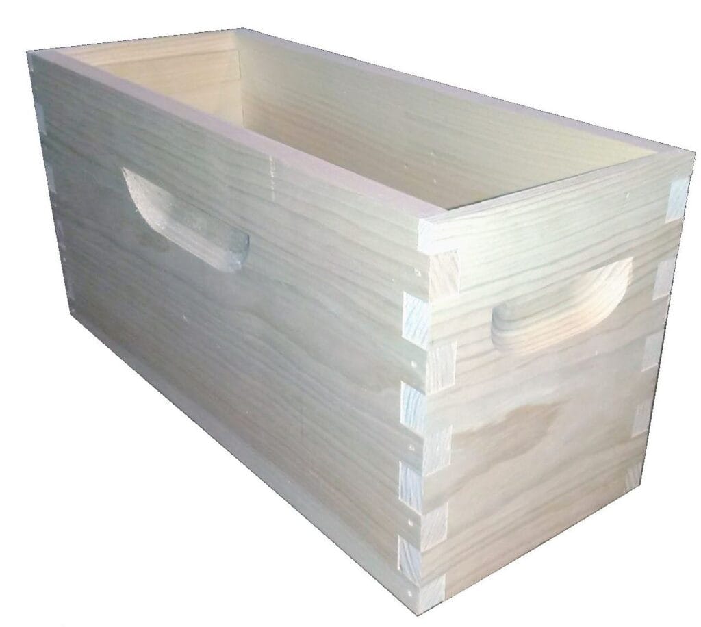 Resource Hive / Double Nuc increases bee and honey production