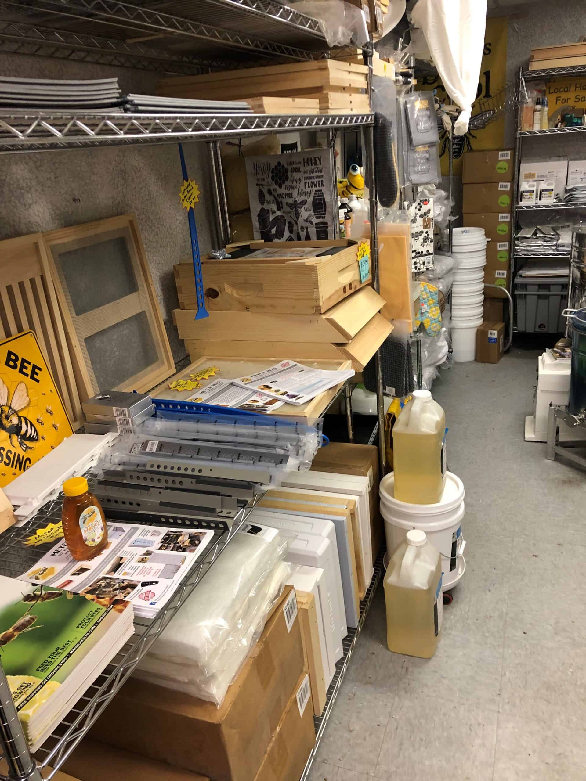 Buy Beekeeping Supplies & Equipment in Chicago, Illinois at Meyer Bees