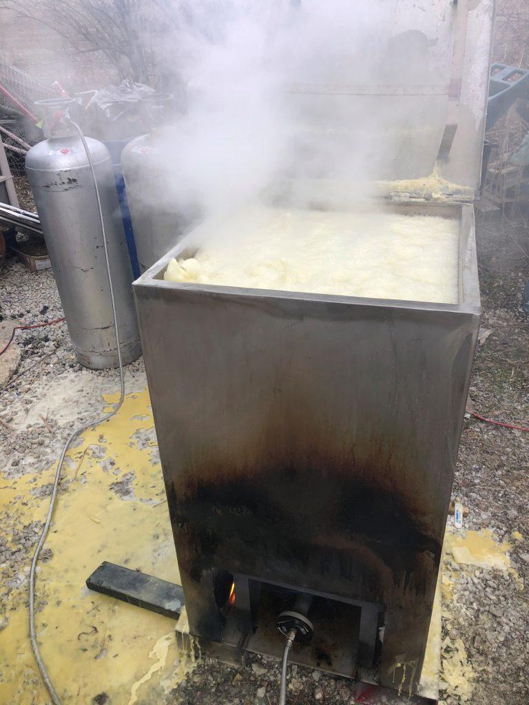 Hot Wax Dipping Tank for Beehive Equipment - Meyer Bees