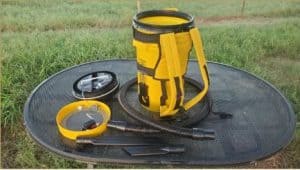 Battery Powered Bucket Backpack Bee Vacuum - Meyer Bees