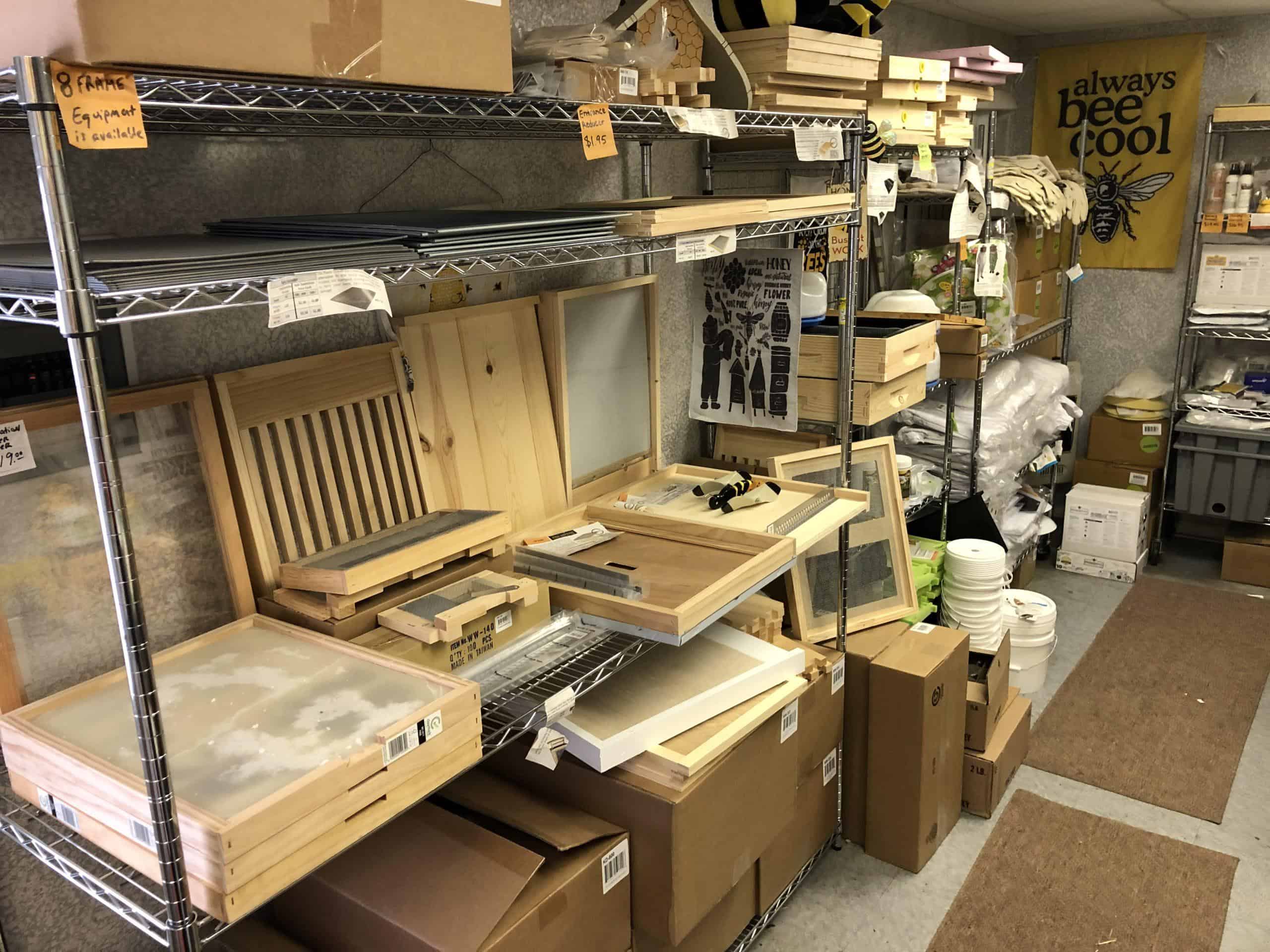 Beekeeping & Honey Bee Supplies For Sale Chicago, IL | Meyer Bees